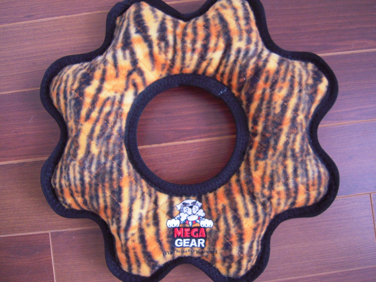 最強の（？）ドッグ・トイ『TUFFY』｜テキスタイル・ツリー